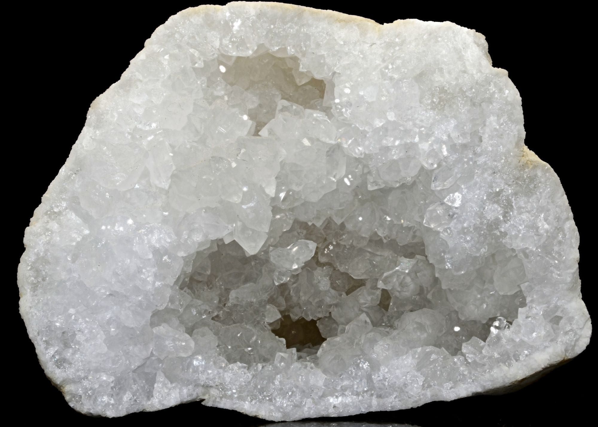 Clear Quartz: A Collector’s Guide to the Master Healer Crystal