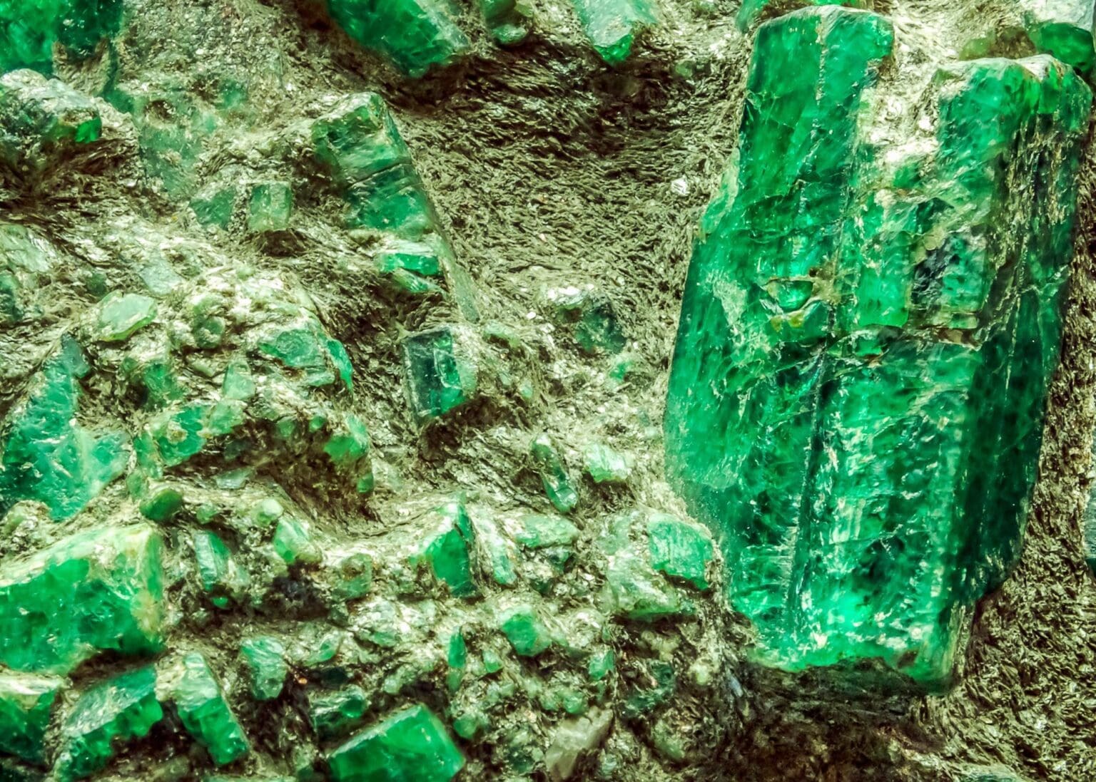Guide to Beryl: A Gemstone of Many Colors